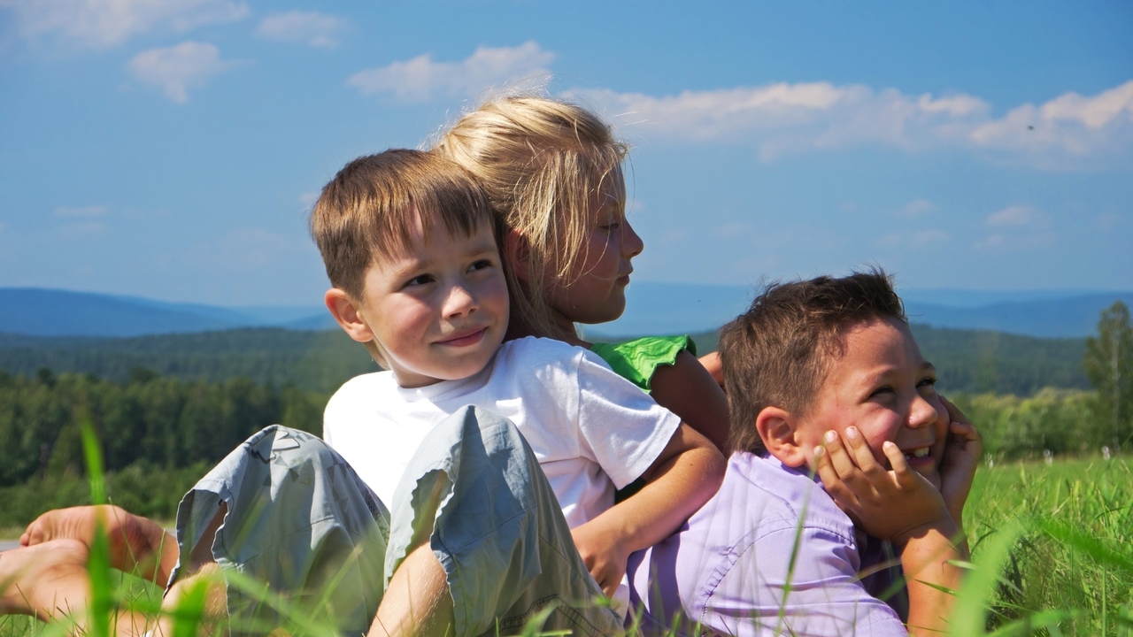 Could Playing Outside Give Your Children Eyes That Are Healthier ...