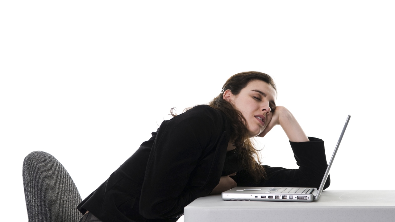 Sitting At A Computer All Day You Can Still Stay Healthy Empowher