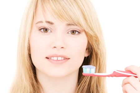 10 Harmful Ingredients In Toothpaste You Probably Didn't Know About ...