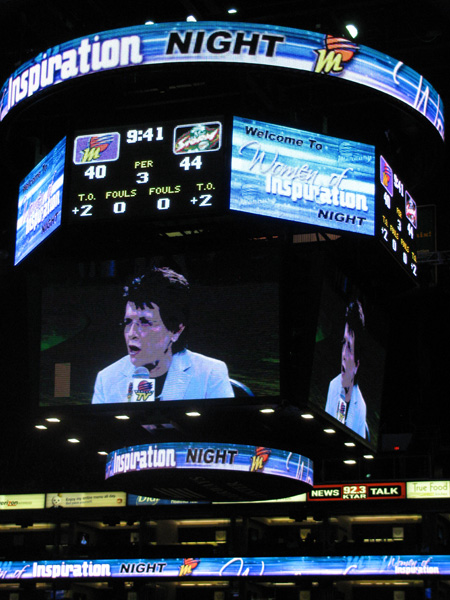 EmpowHER Staff Support Michelle King Robson, the Phoenix Mercury’s 2010 ...